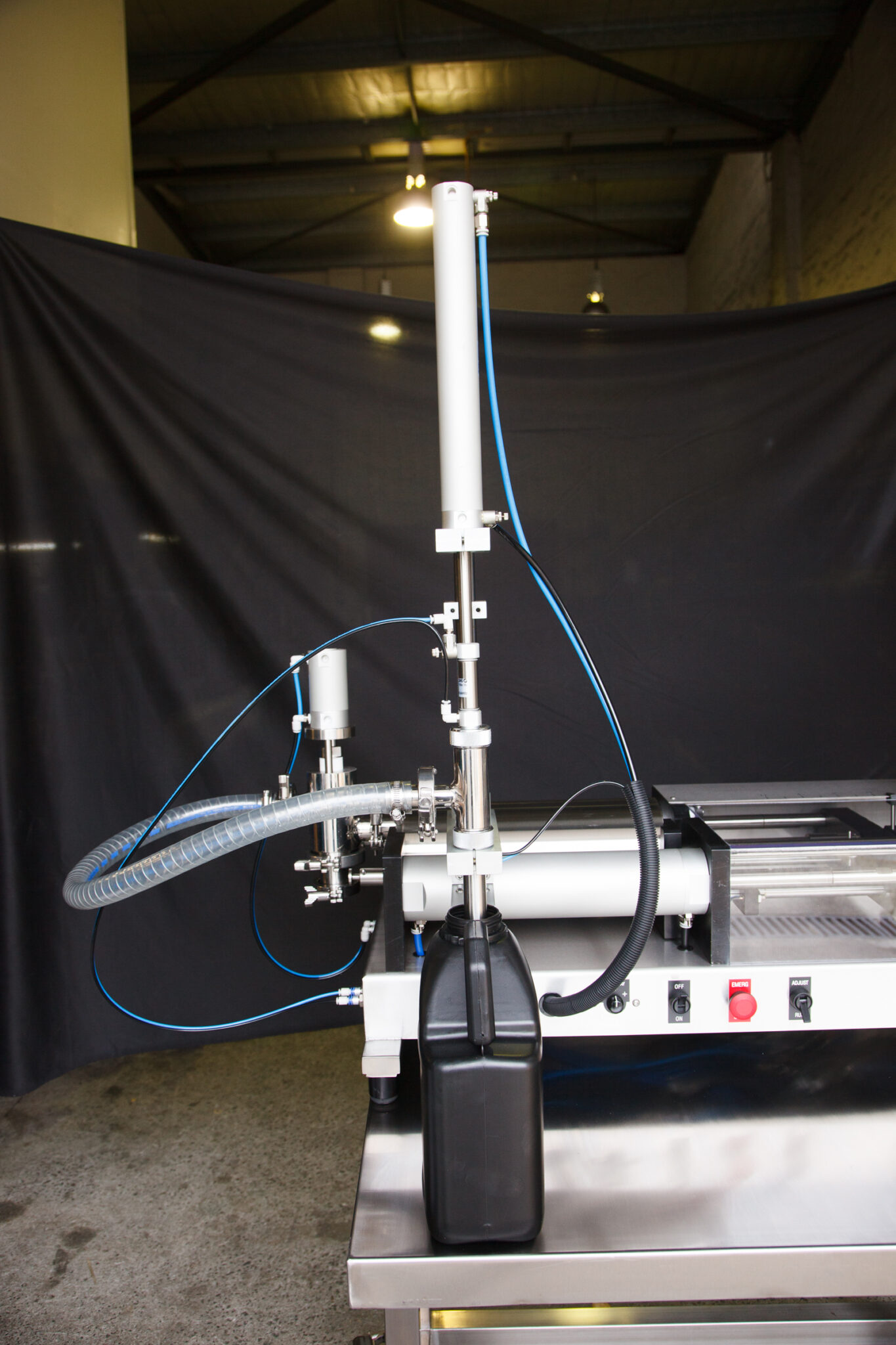 AV5-1C Single Cylinder Volumetric Filling Machine