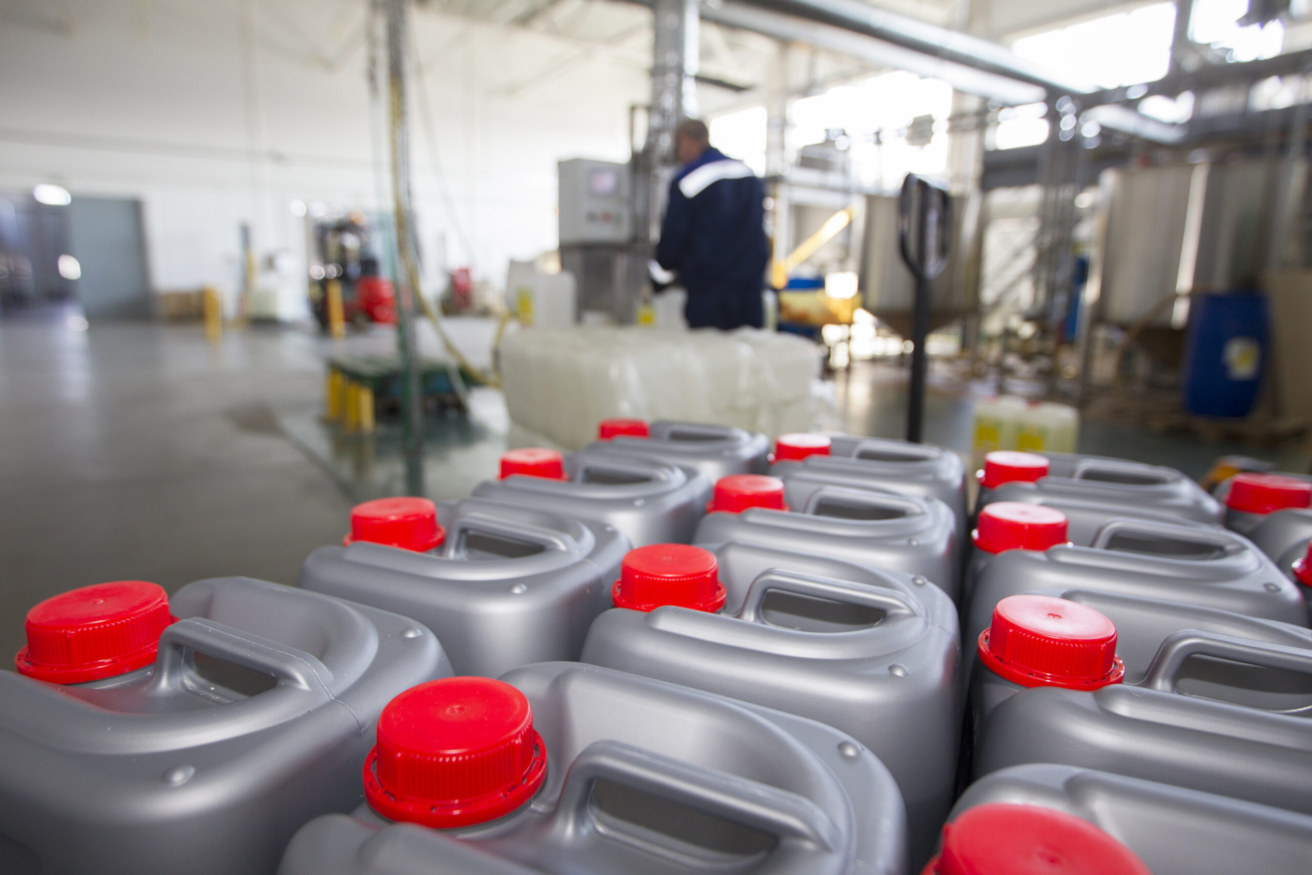 Liquid Filling Machine Requirements for Chemical Manufacturers